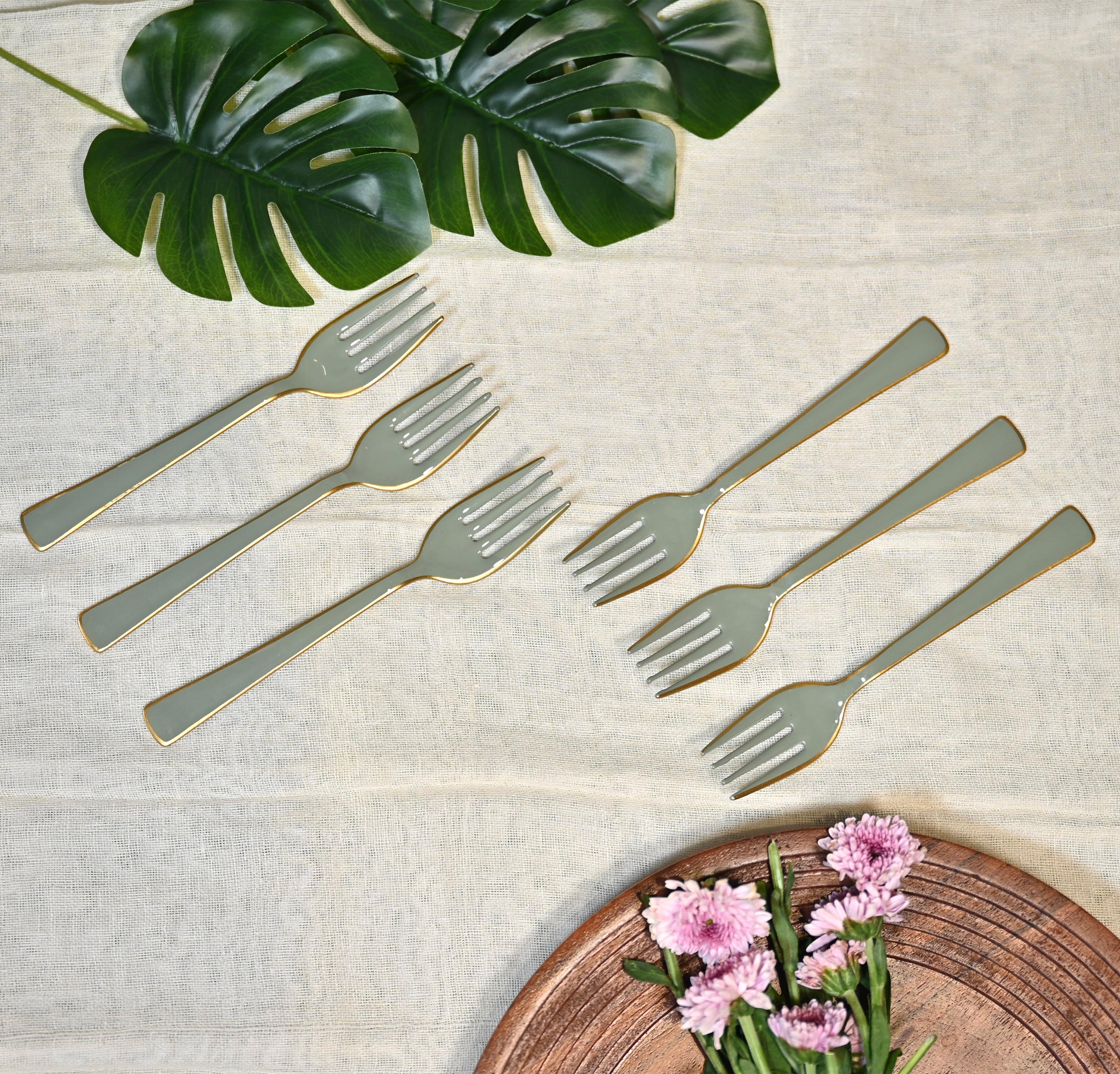 Sage Green Stainless Steel Fork Set | SoHome
